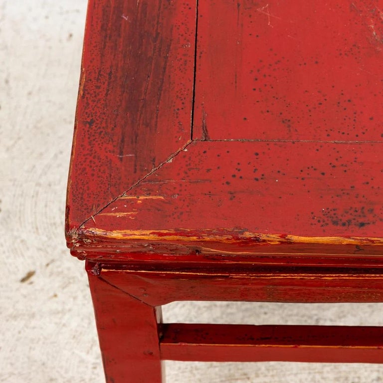 Red Lacquered Chinese Side Table For Sale at 1stDibs