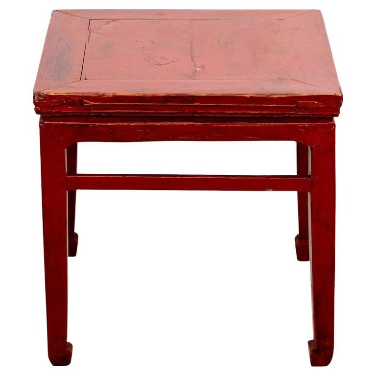Red Lacquered Chinese Side Table For Sale at 1stDibs