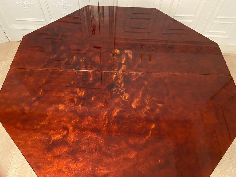 Red lacquered dining table and gold dust, 1970s For Sale at 1stDibs