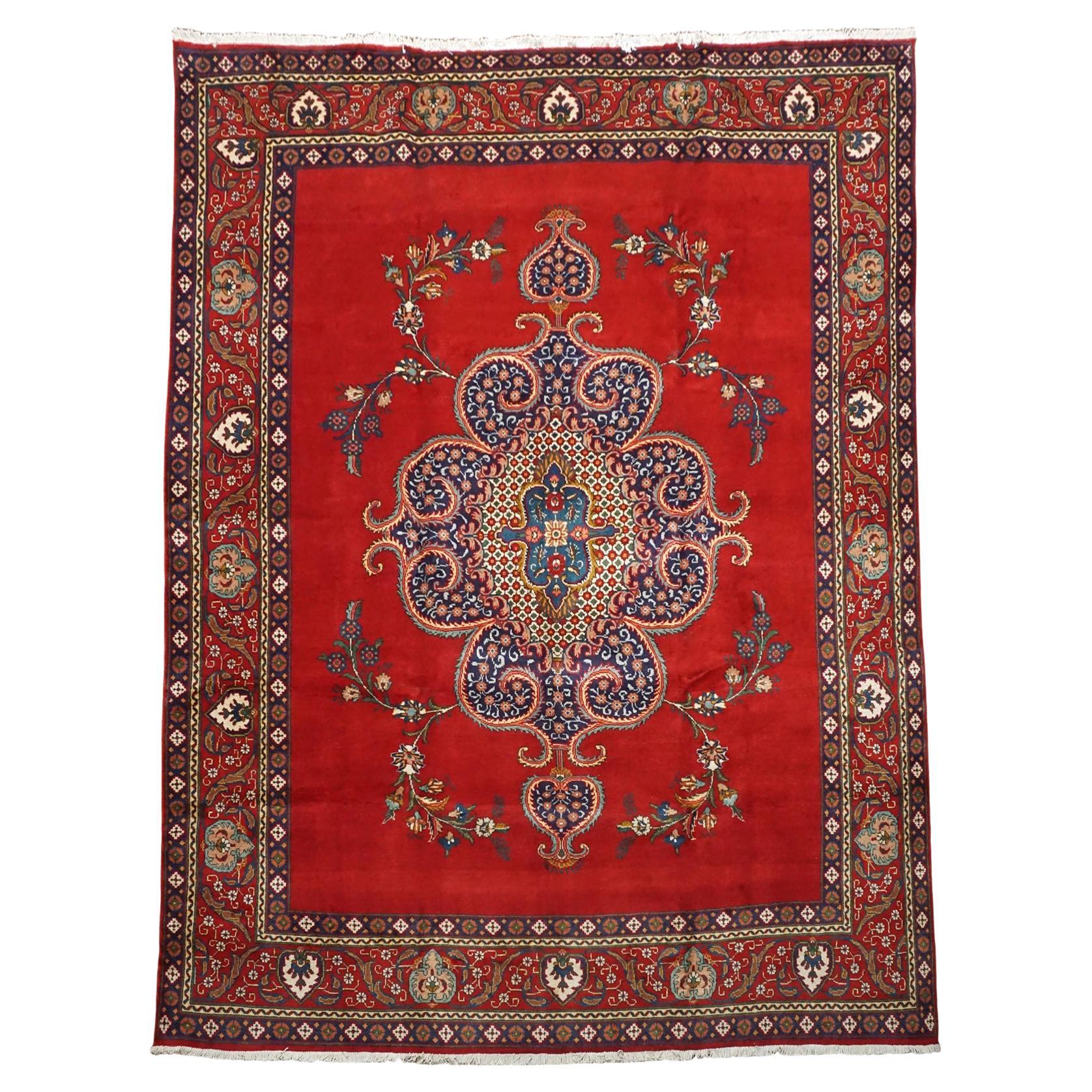 Signed Persian Tabriz Rug, circa 1940 For Sale at 1stDibs