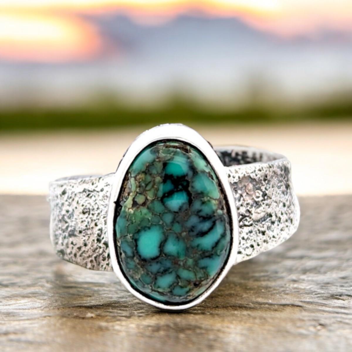 Red Rock Ridge's Emerald Beauty: Rob Sherman's Sterling Silver Tufa ...