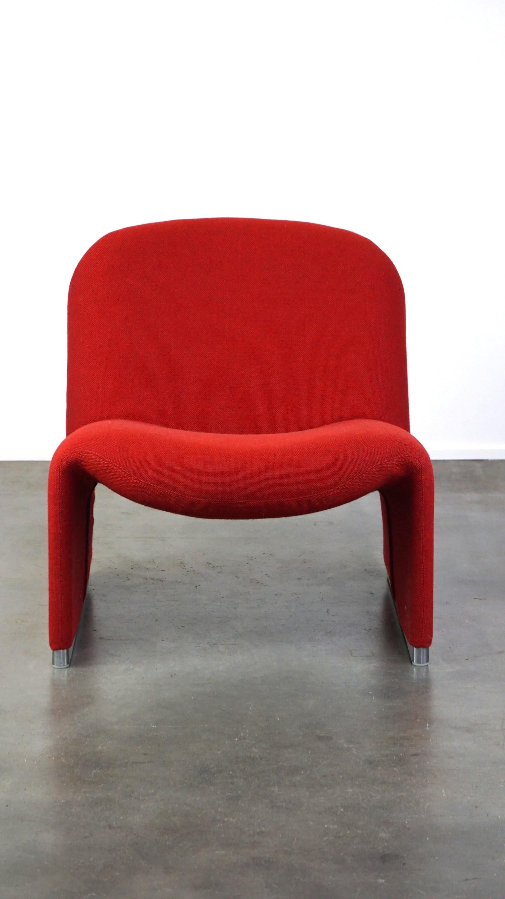 Red vintage Artifort design armchair, model Alky For Sale at 1stDibs