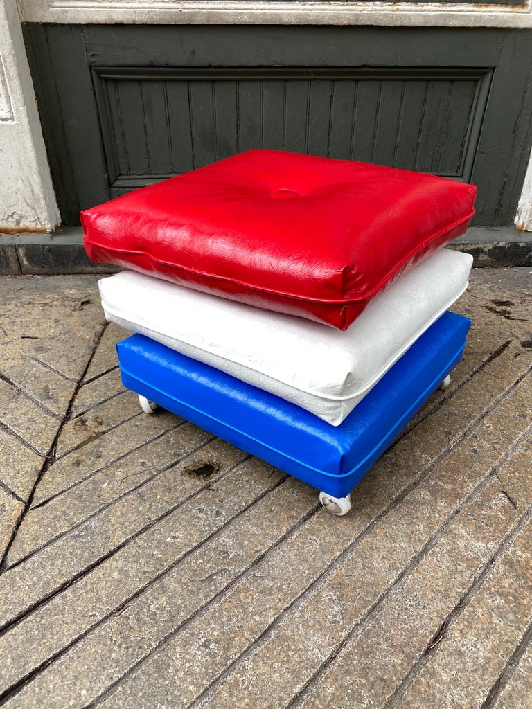 Red, White and Blue Stacked Pillows Ottoman on Wheels For Sale at 1stDibs