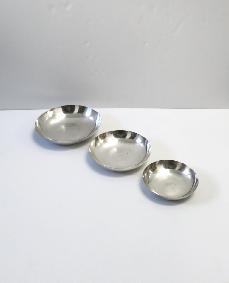 Reed and Barton Sterling Silver Plate Serving Bowls, Set of 3 For Sale ...