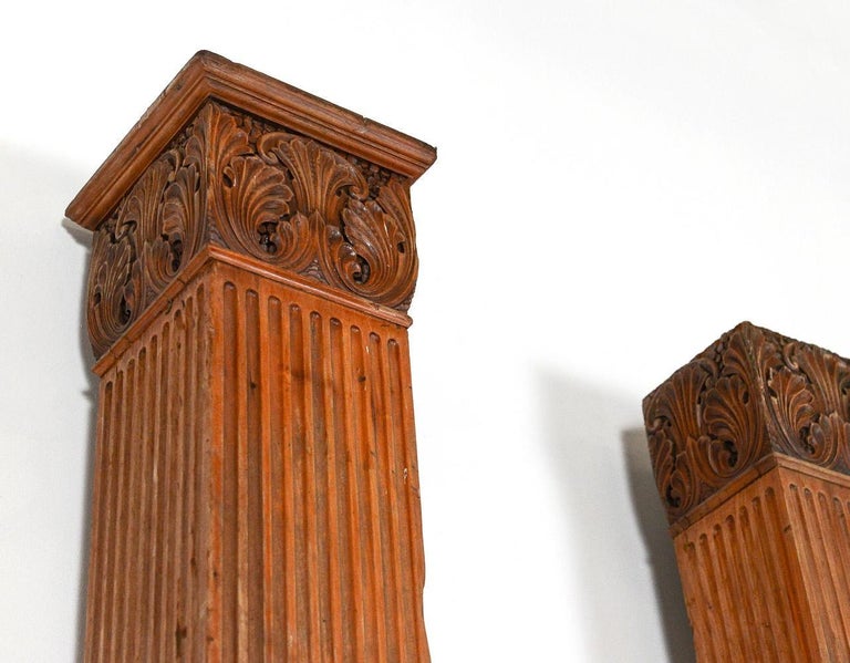 Reeded Oak Columns with Corinthian Tops, 19th Century For Sale at 1stDibs