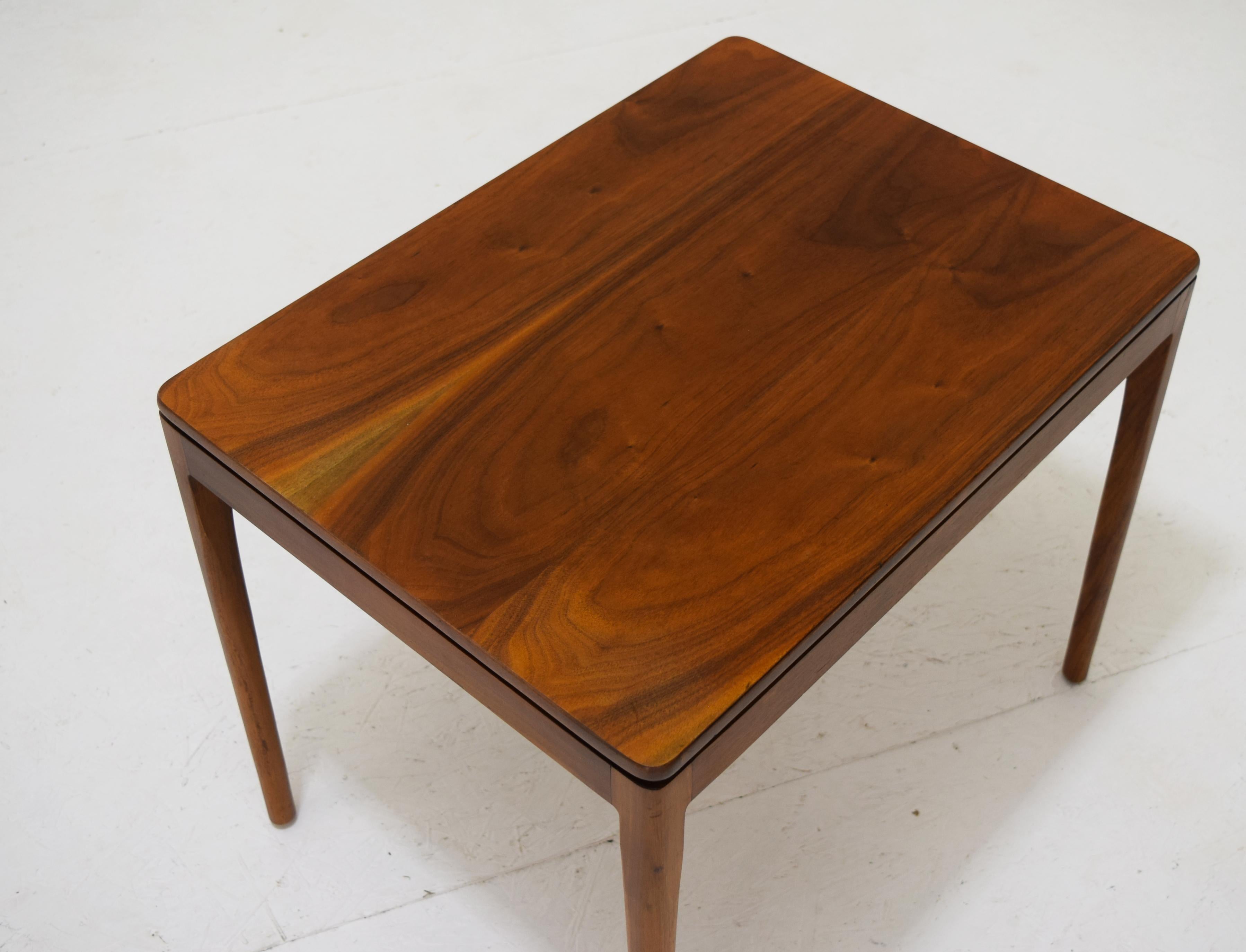 Refinished Set of 3 Nesting Tables in Walnut by Drexel at 1stDibs