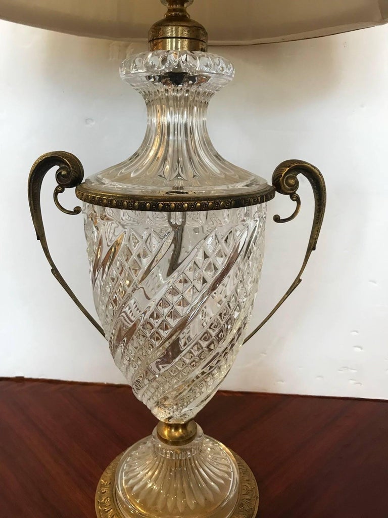 Regal Austrian Crystal Table Lamp with Bronze Decoration For Sale at ...