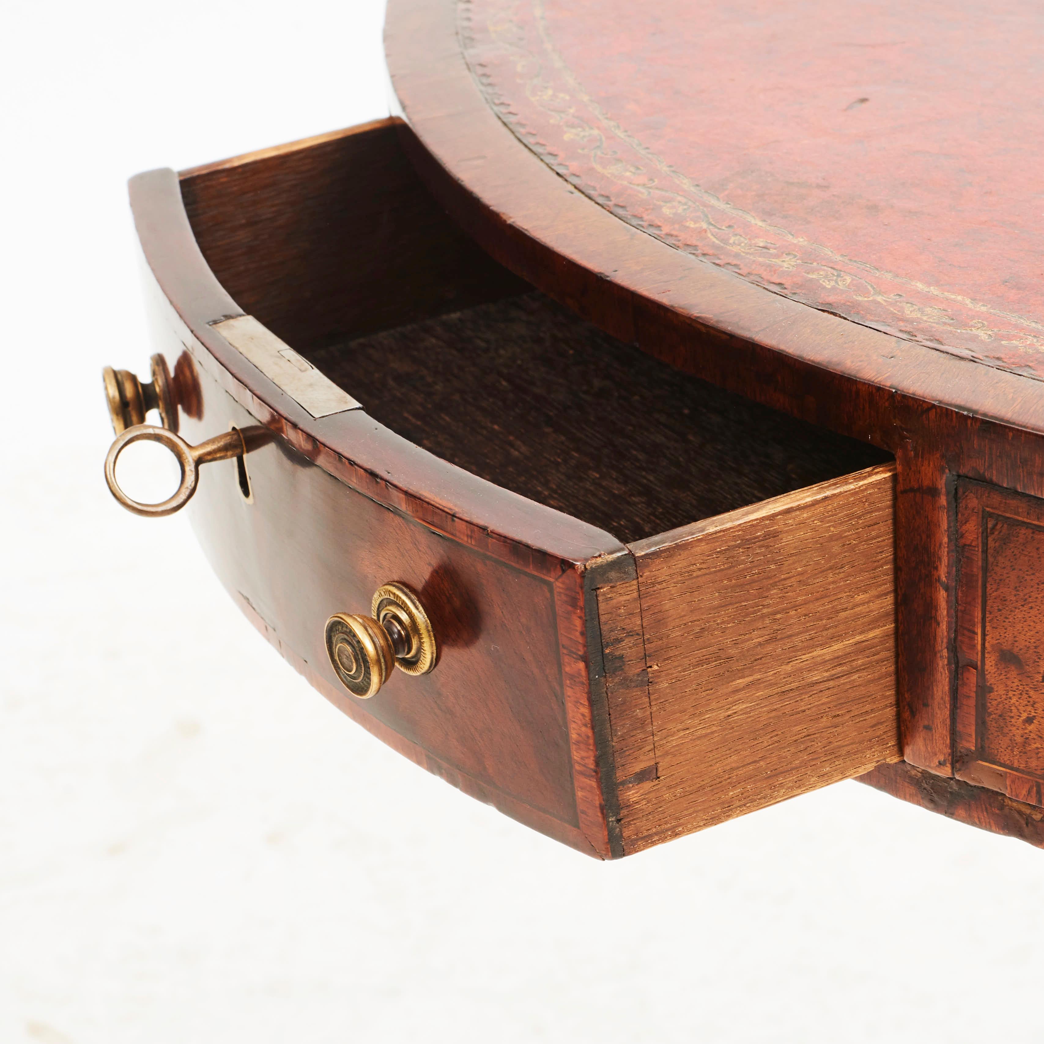 Regency Revolving Mahogany Drum Table, England, 1810-1820 at 1stDibs