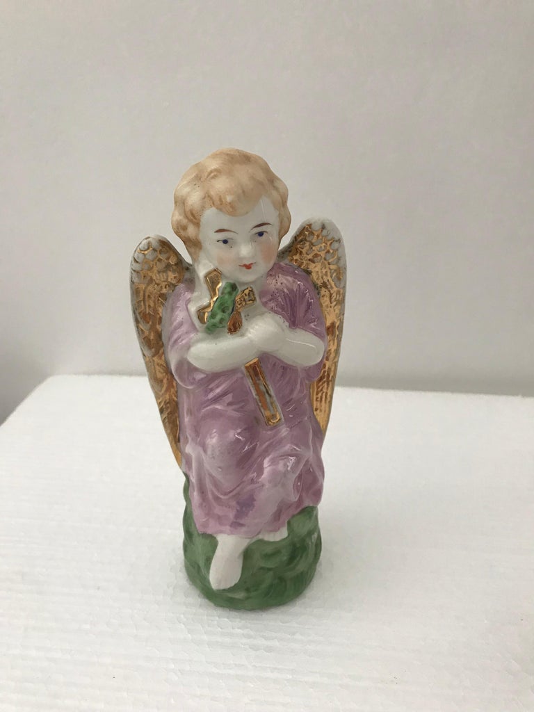 Pair of 19th Century Porcelain Angels For Sale at 1stDibs