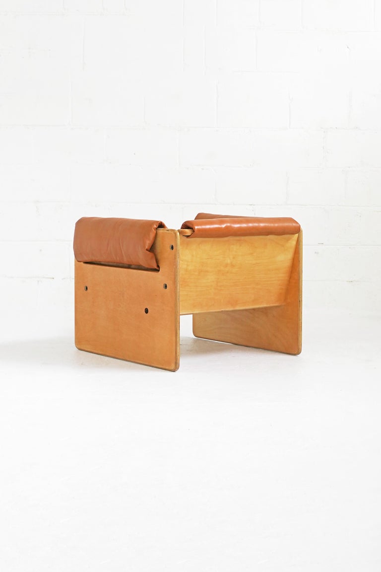 Renaissance Easy Chair in Maple and Leather by Keith Muller and Michael ...