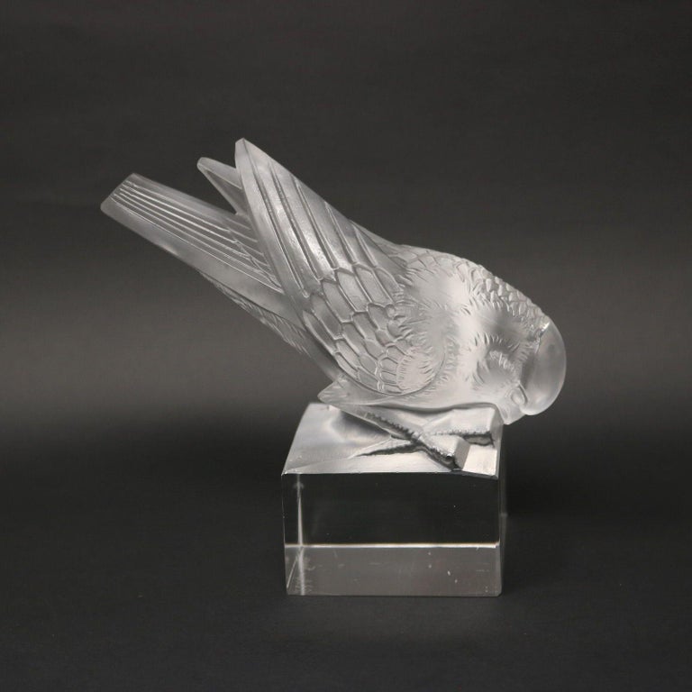 Rene Lalique Moineau Sur Socle Ailes Fermees' Paperweight For Sale at ...