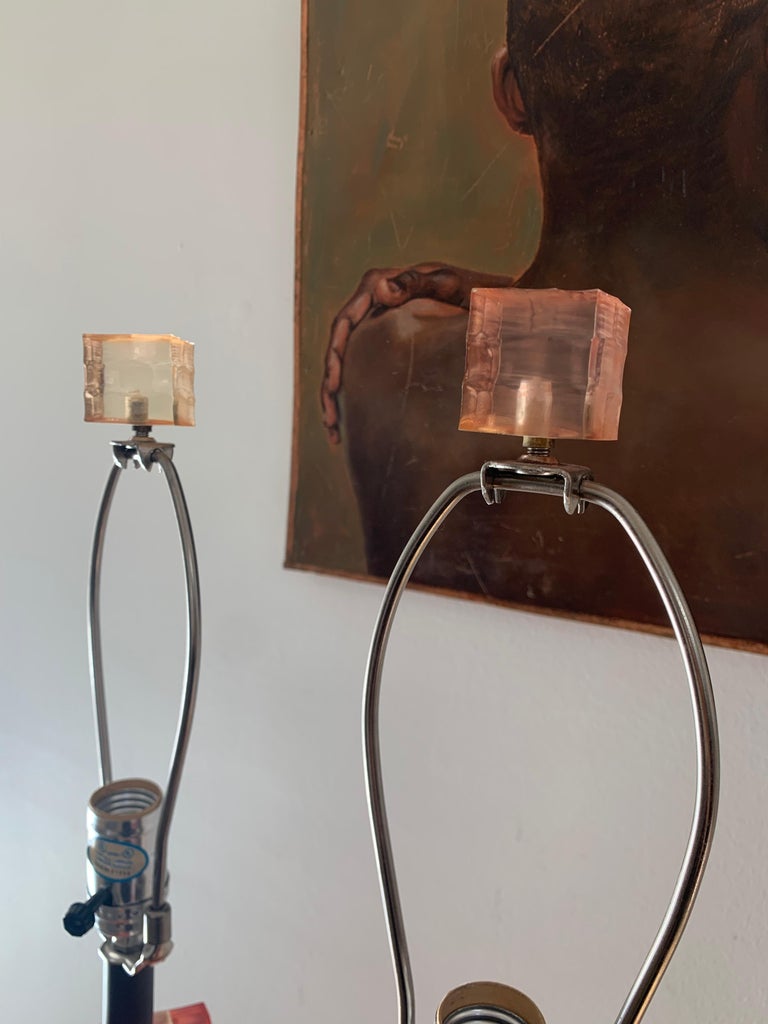 Rennaissance 2000 Pink Lucite Table Lamps, a Pair For Sale at 1stDibs