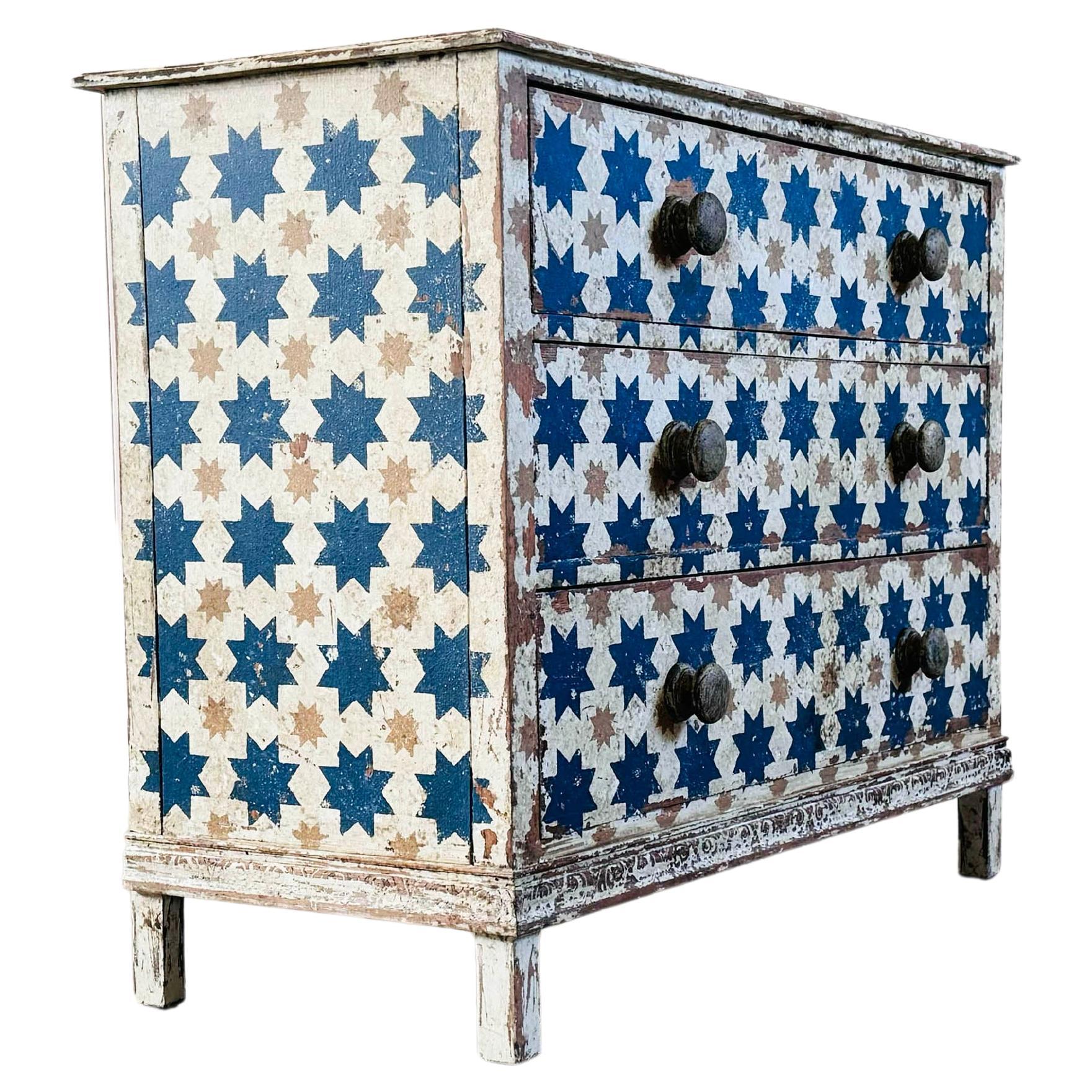 Antique oak chest of drawers with 5 drawers For Sale at 1stDibs