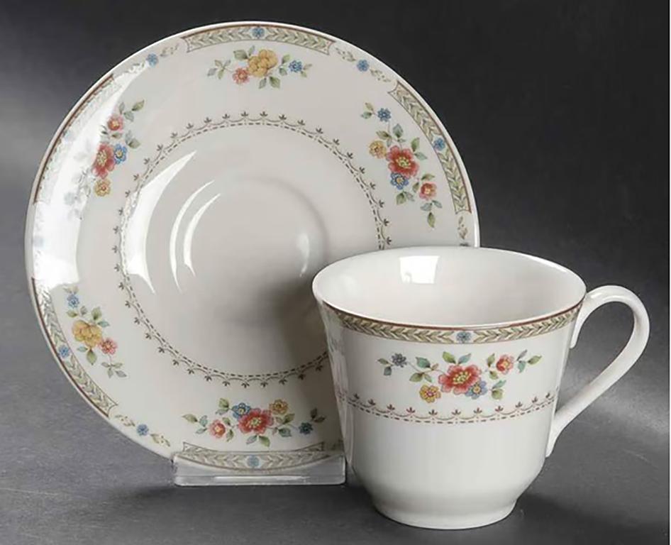 Replacement Flatware and Dinnerware Royal Doulton Kingswood Floral ...