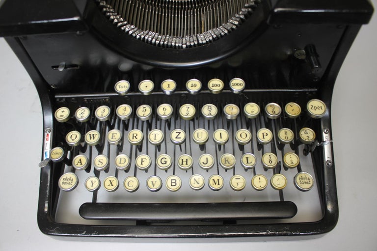 Restored Typewriter/ Triumph, Germany, 1915 For Sale at 1stDibs