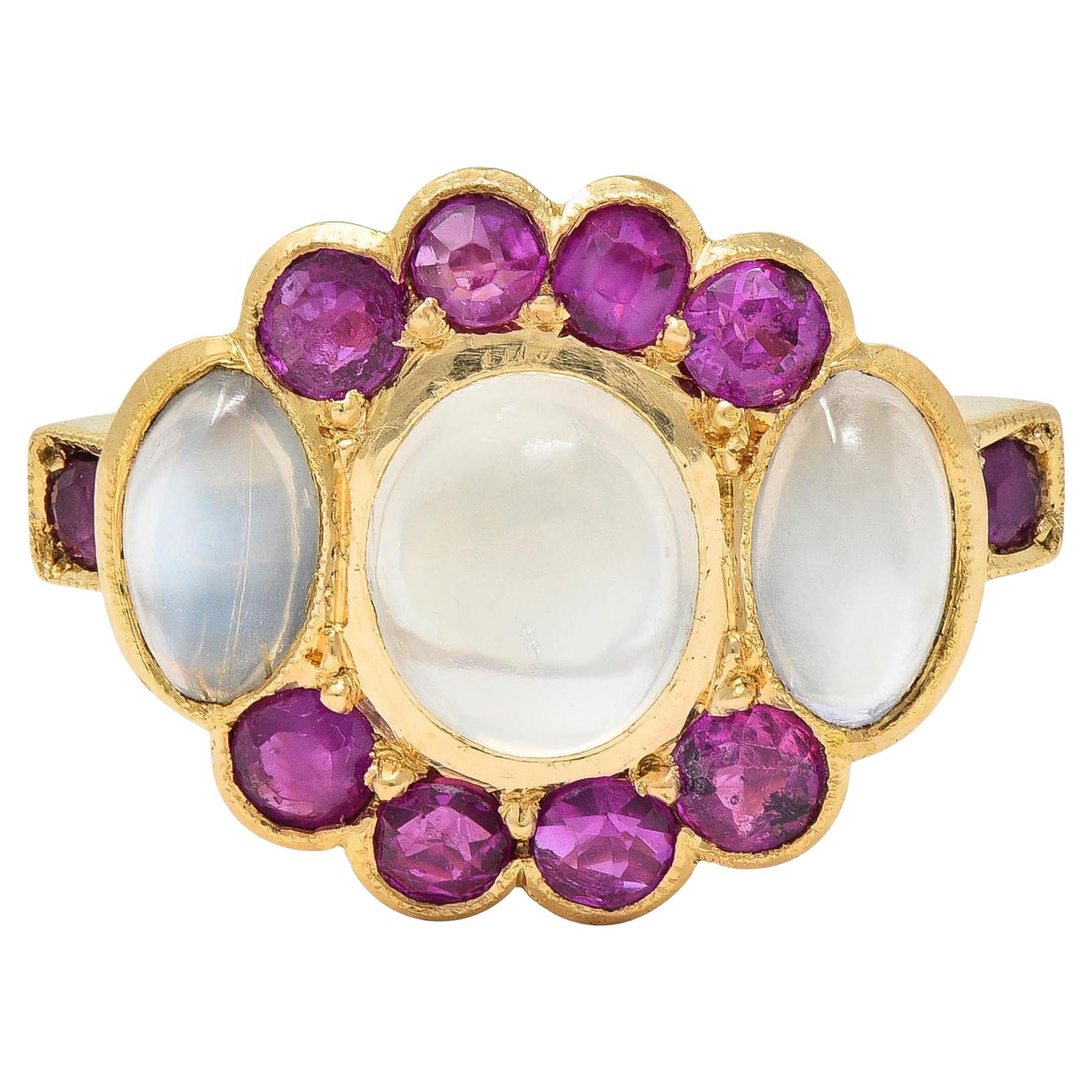 Retro 1.04 CTW Ruby Moonstone 18 Karat Yellow Gold Vintage Cluster Ring For Sale at 1stDibs