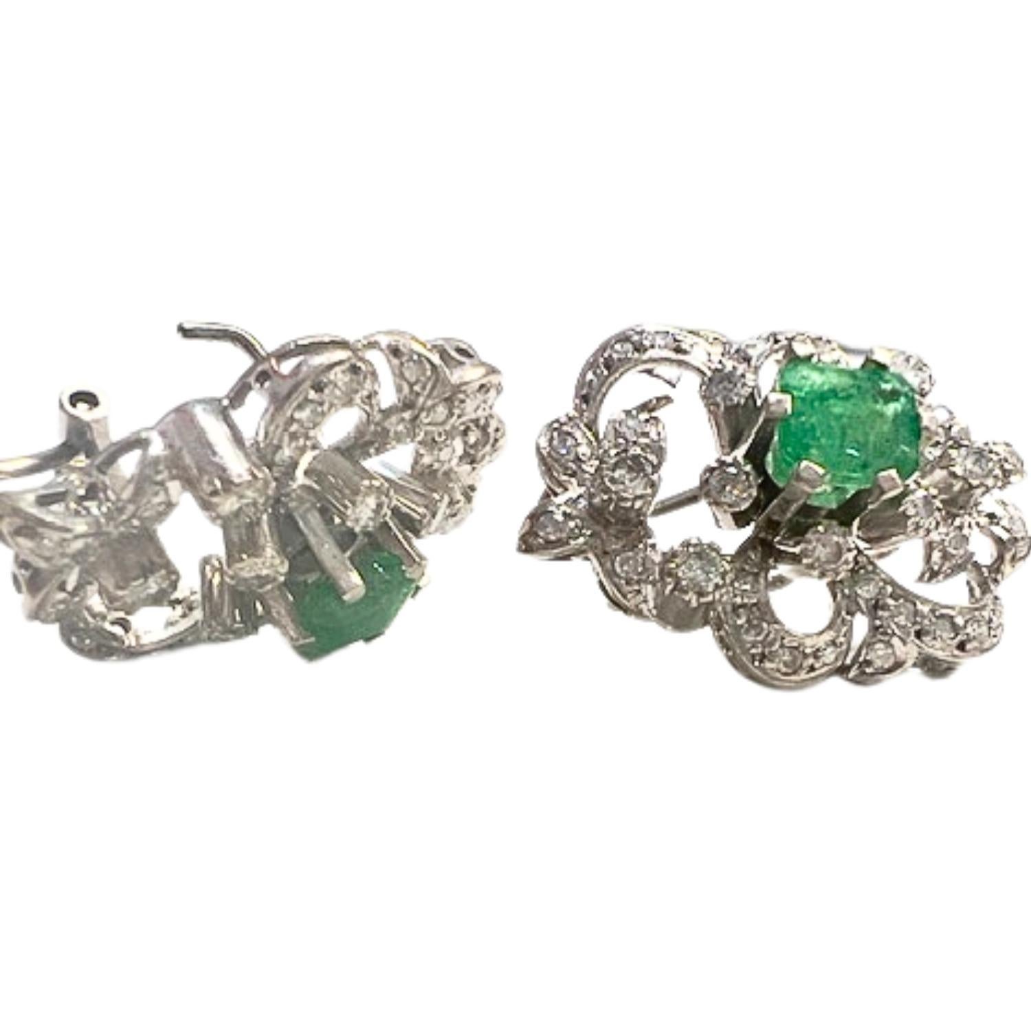 Retro 1940-1950 Diamond and Emerald Gold Earrings For Sale at 1stDibs