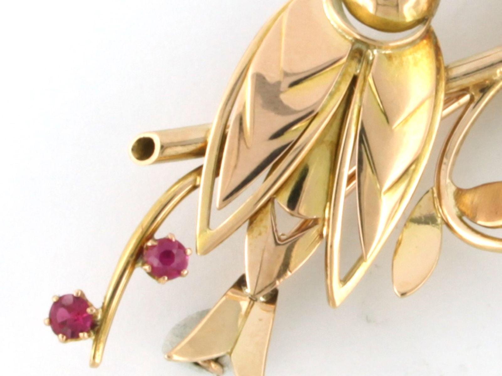 Retro Brooch set with ruby and diamonds 18k pink gold For Sale at 1stDibs