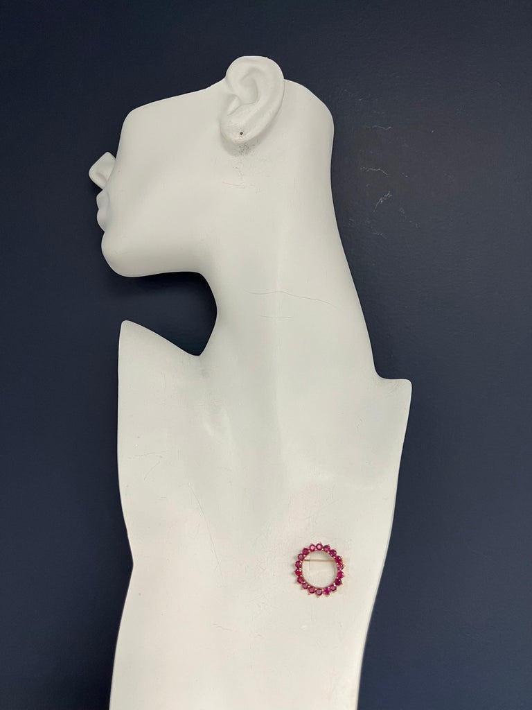 Retro Gold 4 Carat Natural Red Ruby Gemstone Circular Brooche Pin ...