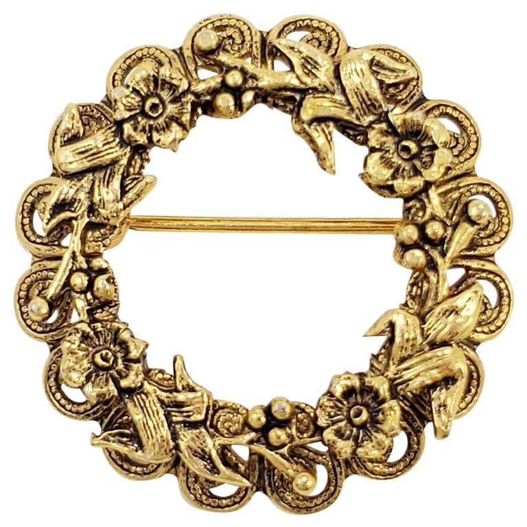 Retro Gold Floral Wreath Pin Brooch, Circa 1970s For Sale at 1stDibs