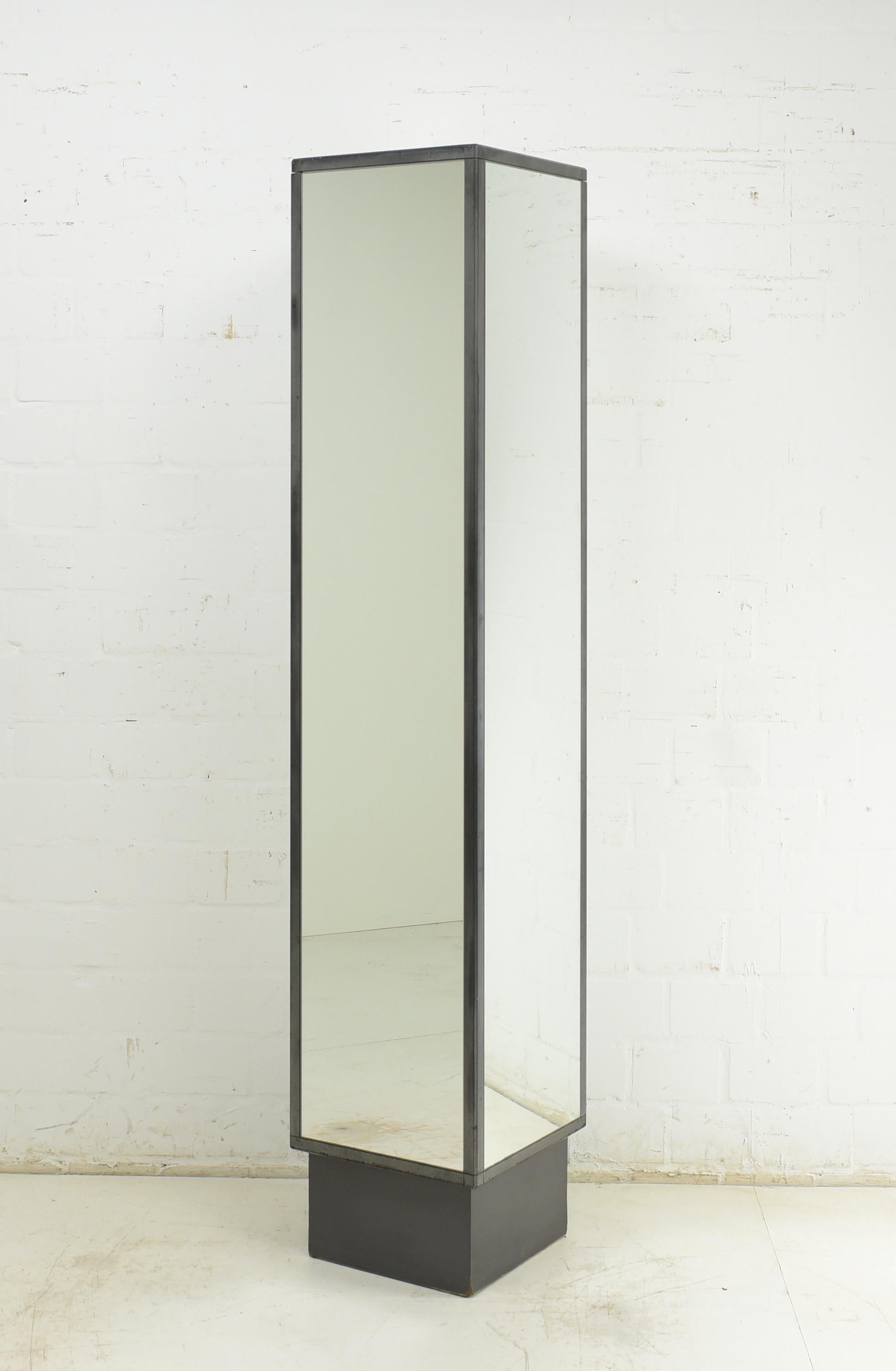 Retro Large Mirror Column Four-Sided Dressing Mirror Clothing Store ...