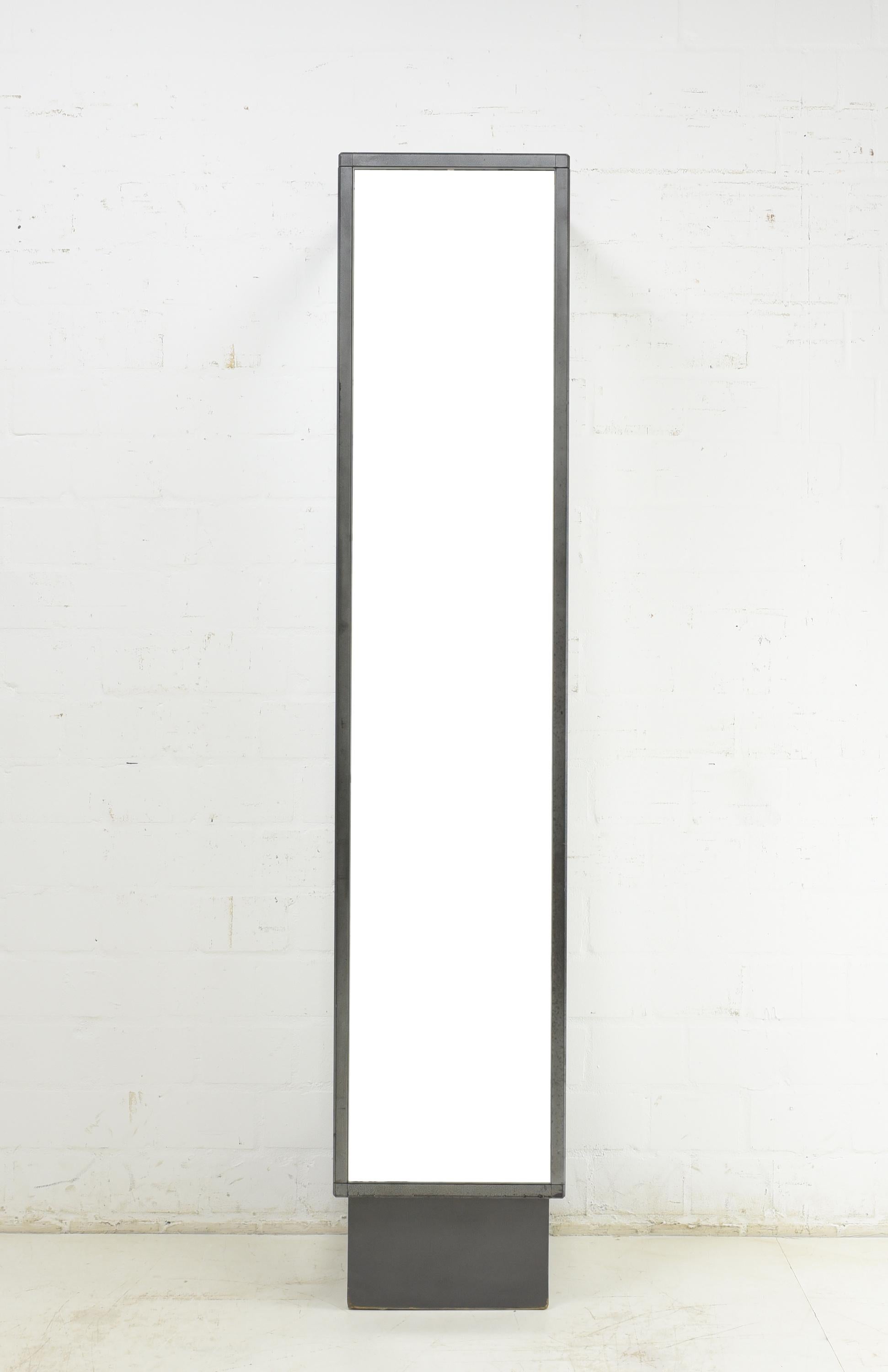 Retro Large Mirror Column Four-Sided Dressing Mirror Clothing Store ...