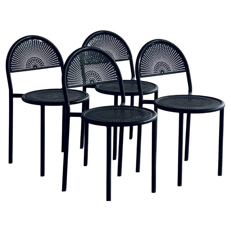 Retro Memphis Style Metal Dining Chair Set For Sale at 1stDibs