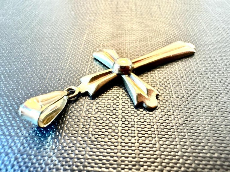 Retro Romanian Cross 18 Karat Yellow Gold For Sale at 1stDibs