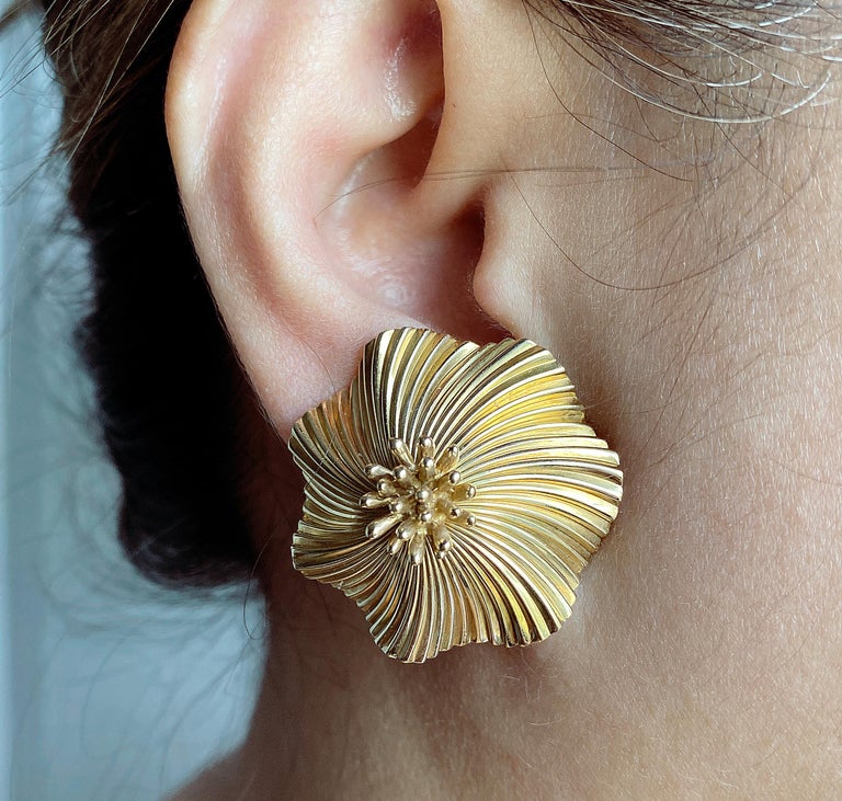 Retro Tiffany and Co. Flower Earrings For Sale at 1stDibs