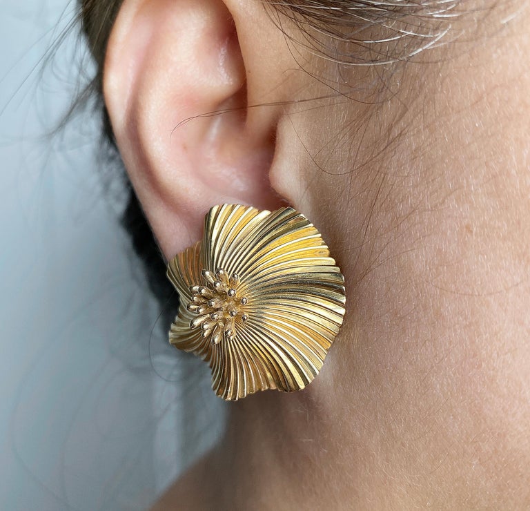 Retro Tiffany and Co. Flower Earrings For Sale at 1stDibs