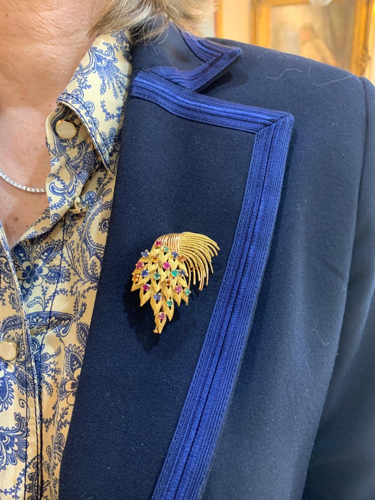 Retro Tutti Frutti 18k Yellow Gold Leaf Brooch For Sale at 1stDibs