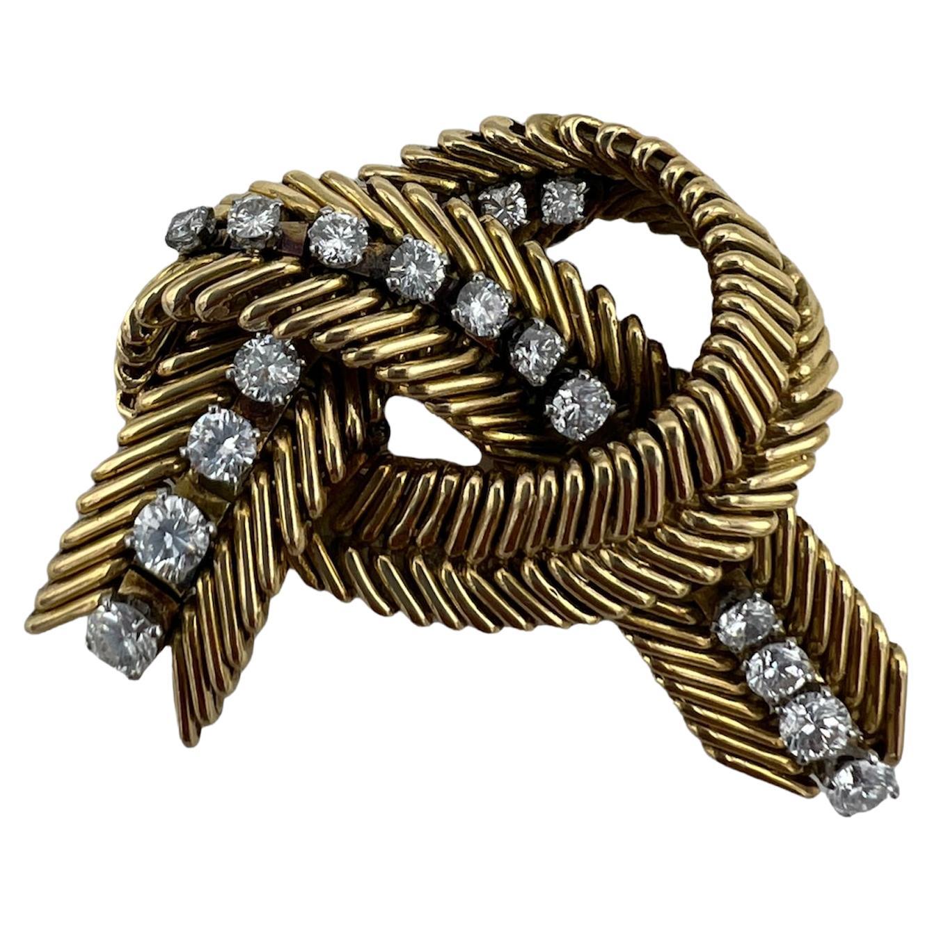 Retro VCA Van Cleef and Arpels 18K Gold and Dimond Pin Brooch For Sale ...