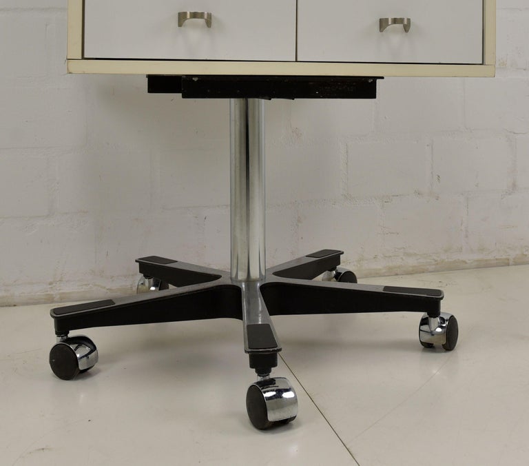 Retro Vintage Small Doctor's Table / White Rollable Side Table, 1980 ...