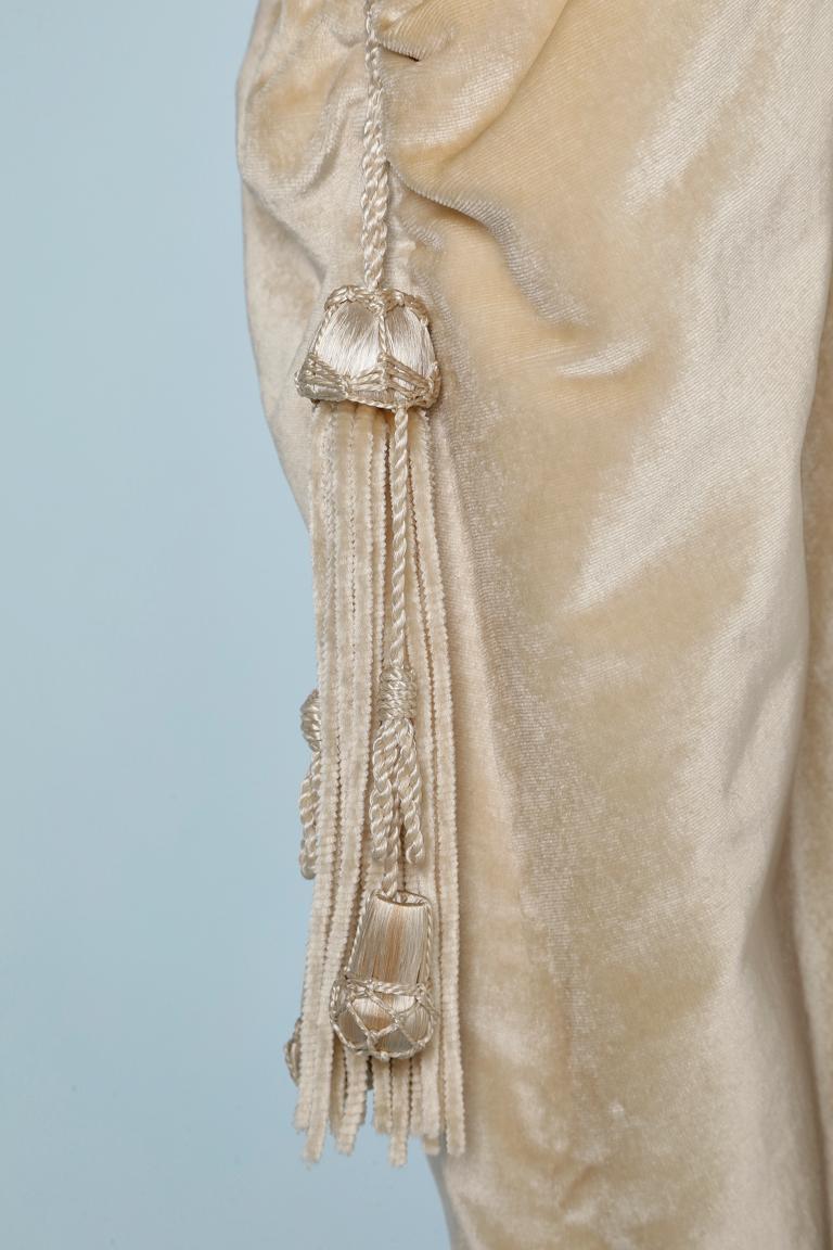 Reversible Opéra cape black and ivory silk velvet with gold print Circa ...