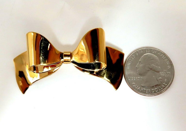 Ribbon Crest 3D Gold Bow Ribbon Pin 14 Karat For Sale at 1stDibs