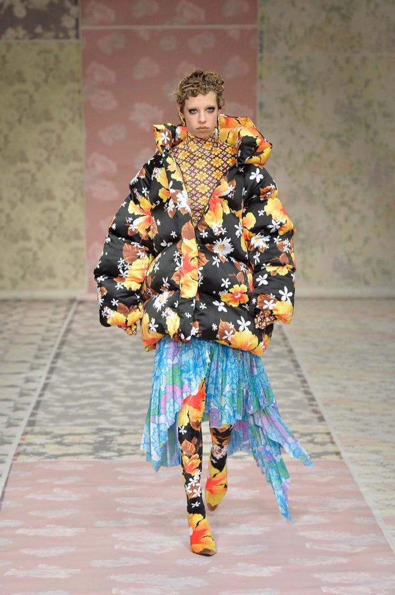 Richard Quinn Runway Blue and Purple Floral Pleated Skirt - Size US 6 ...