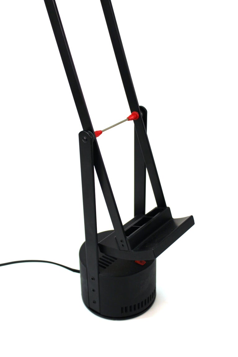 Richard Sapper for Artemide Italian Modern 'Tizio' Table Lamp at 1stDibs