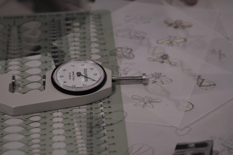 Customizable Ring in 22 Kt Yellow Gold and Oxidized Silver Ancient Coin ...