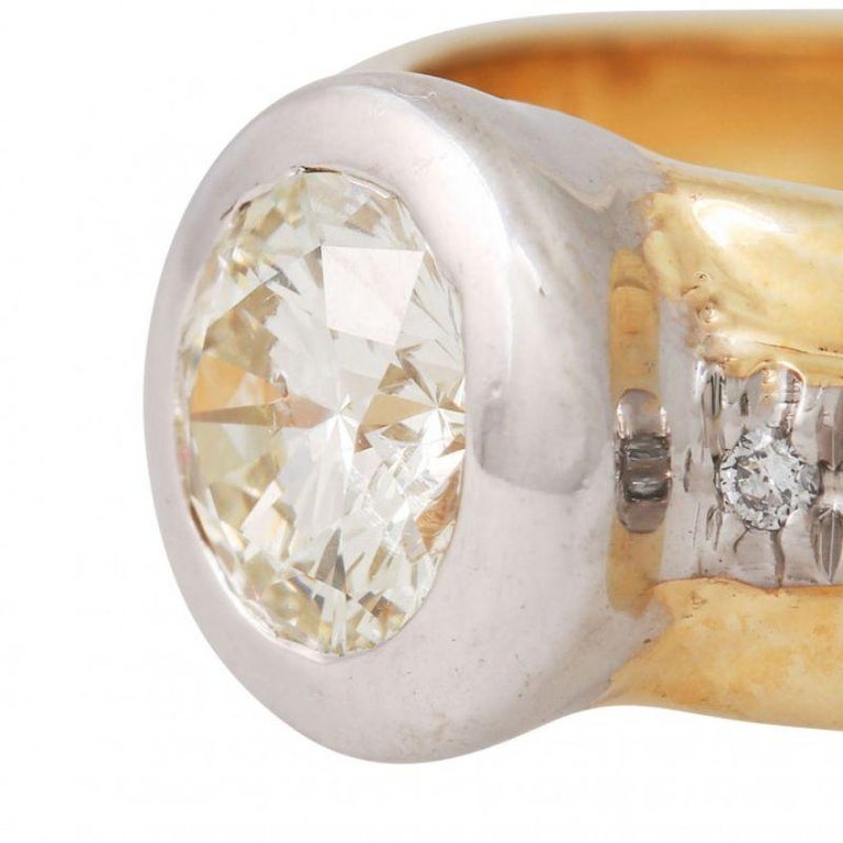 Ring in the Middle with Brilliant Approx. 1.03 Ct. O-P/P1 For Sale at ...