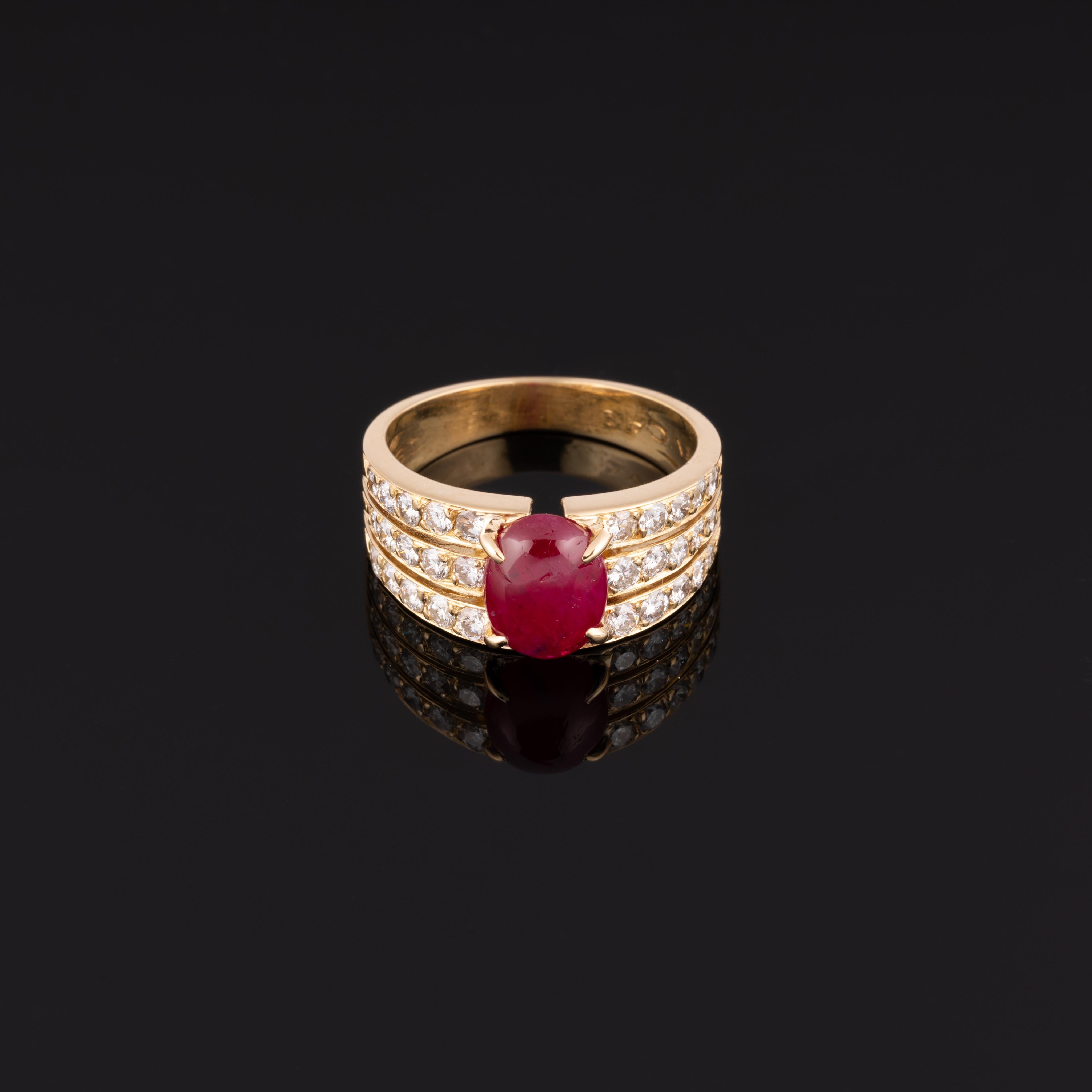 Ring Van Cleef and Arpels Yellow Gold, Ruby and Diamonds at 1stDibs