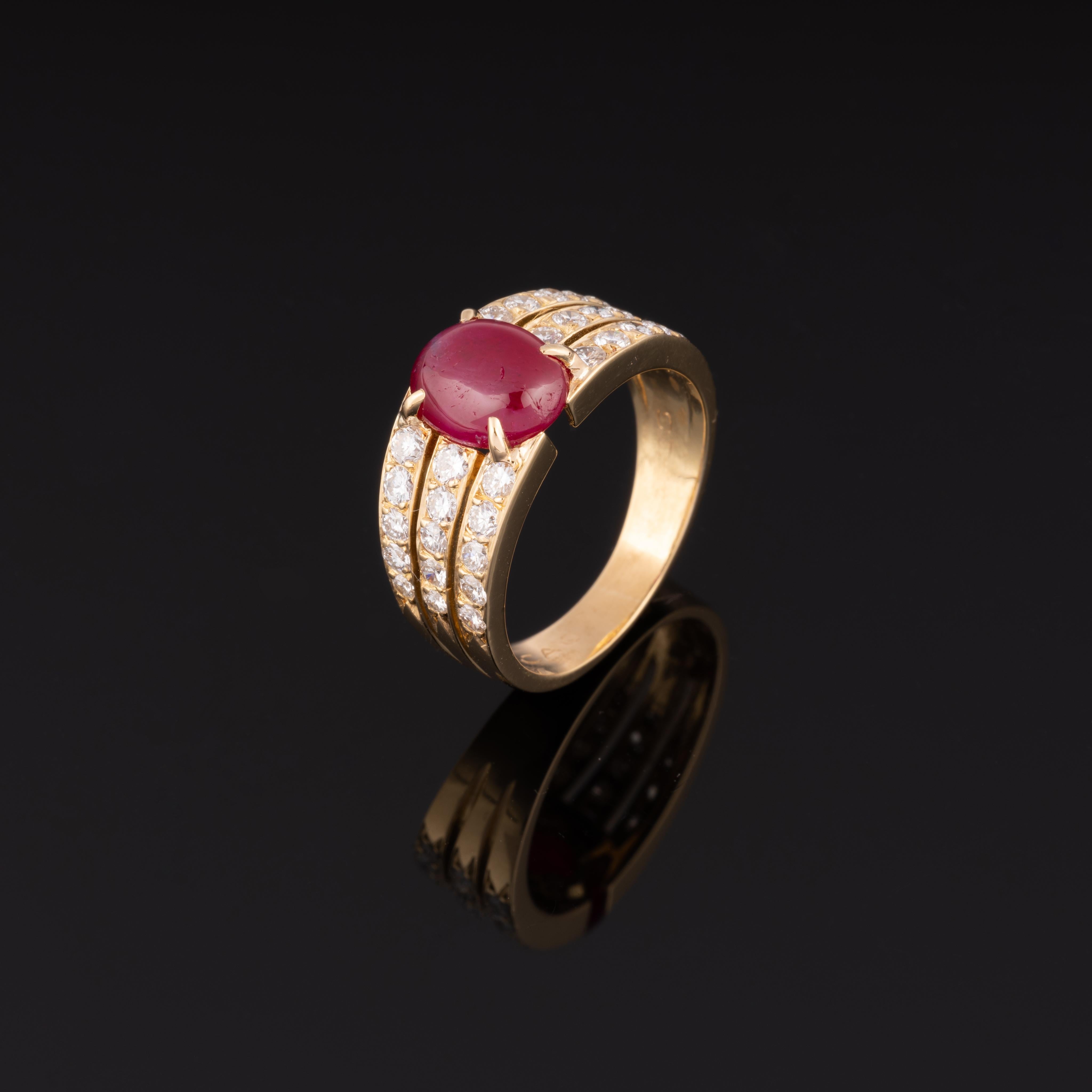 Ring Van Cleef and Arpels Yellow Gold, Ruby and Diamonds at 1stDibs