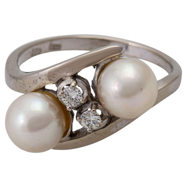 Bague avec 2 perles de culture En vente sur 1stDibs
