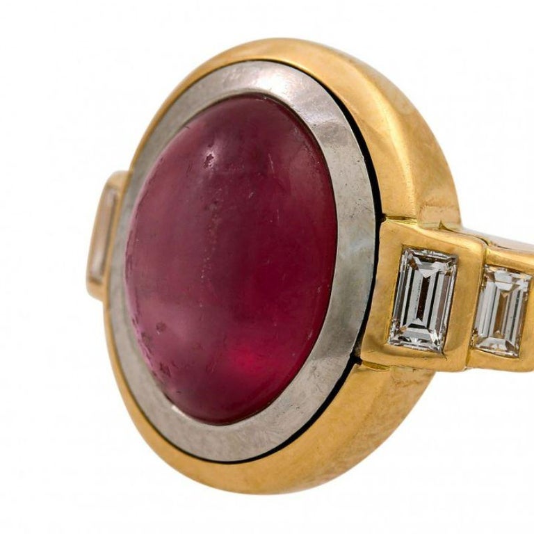 Ring with an Oval Cabochon of Spinel Flanked by 4 Diamonds For Sale at ...