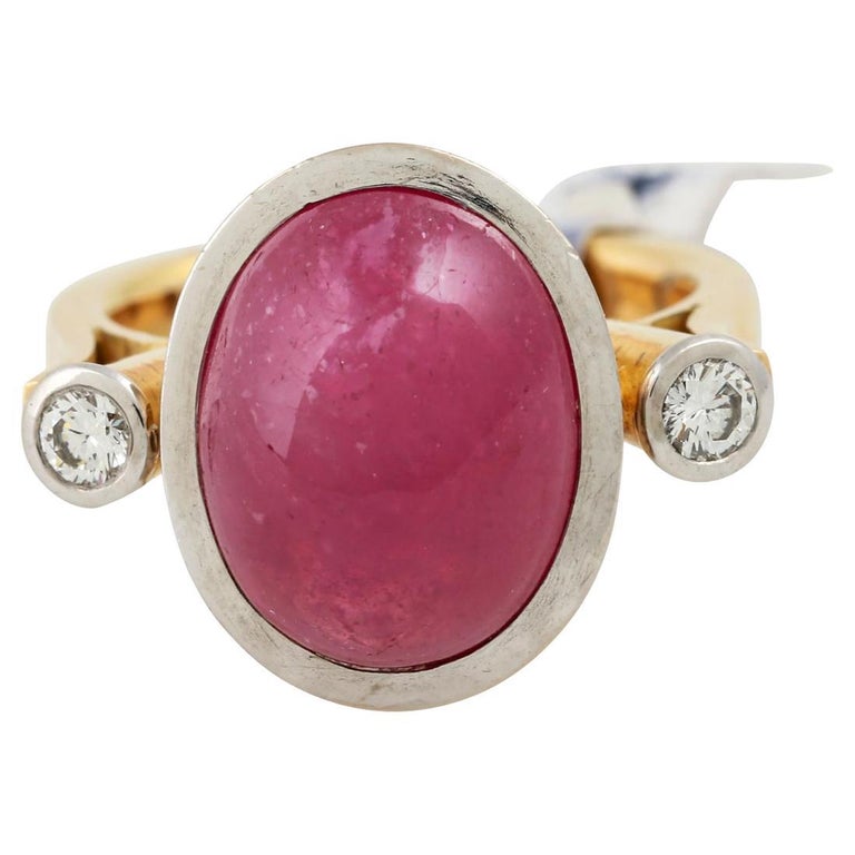 Ring with an Oval Ruby Cabochon Approx. 14 Ct For Sale at 1stDibs