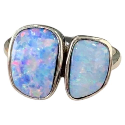 Ring with Australian opal For Sale at 1stDibs