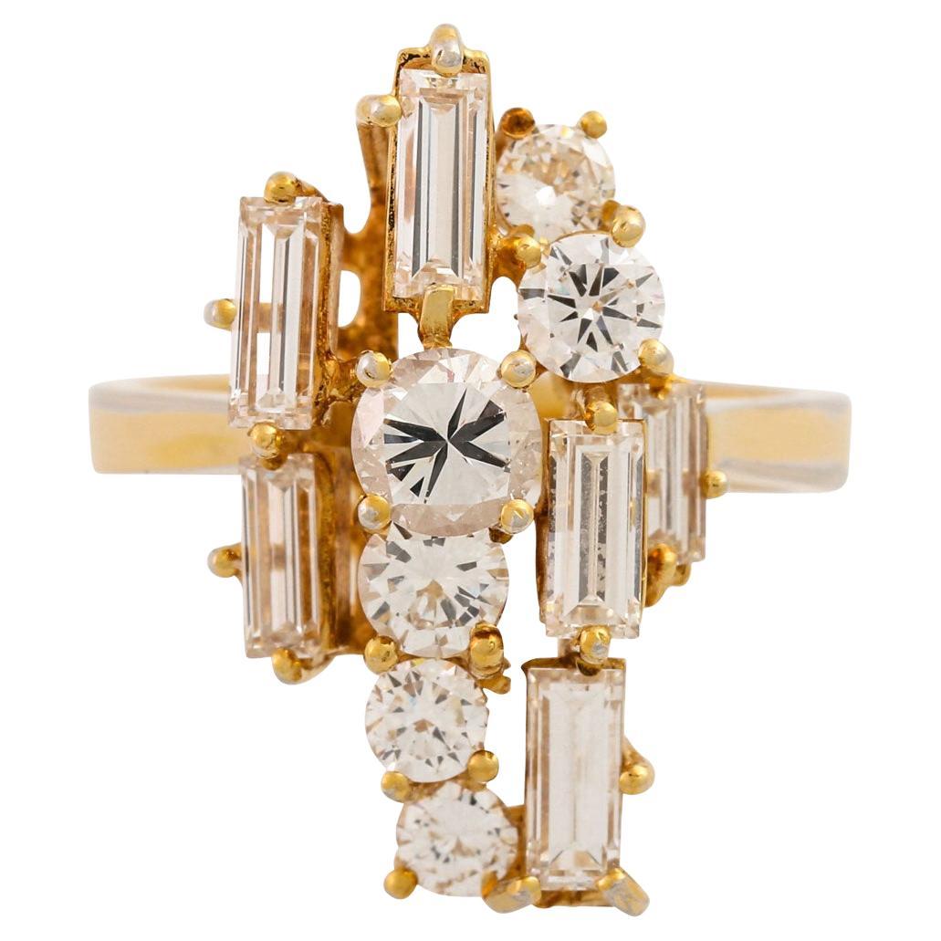 Ring with Aquamarine and 6 Brilliant-Cut Diamonds For Sale at 1stDibs