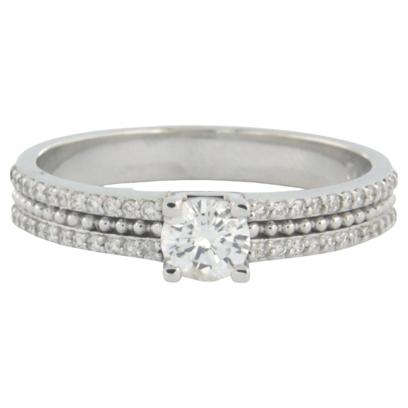 Flowershaped ring with brilliant cut diamonds up to 1.82ct 18k white gold For Sale at 1stDibs