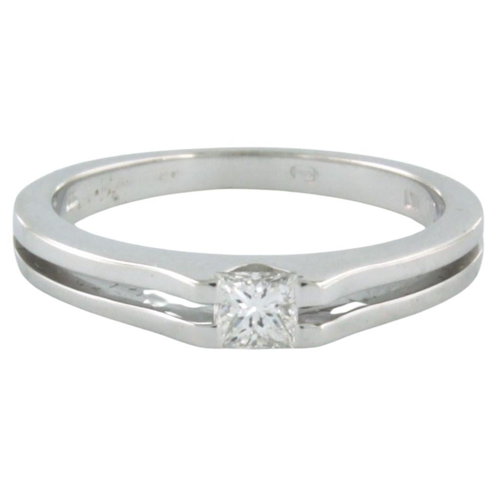 Ring with diamonds 18k white gold For Sale at 1stDibs