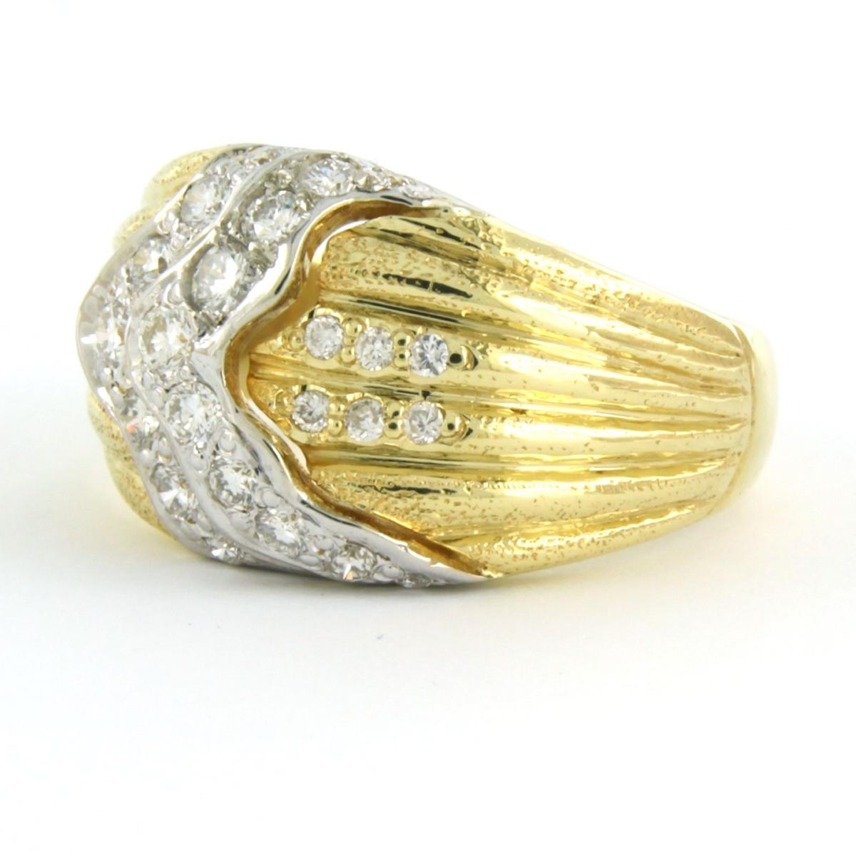 Ring with diamonds 18k gold For Sale at 1stDibs