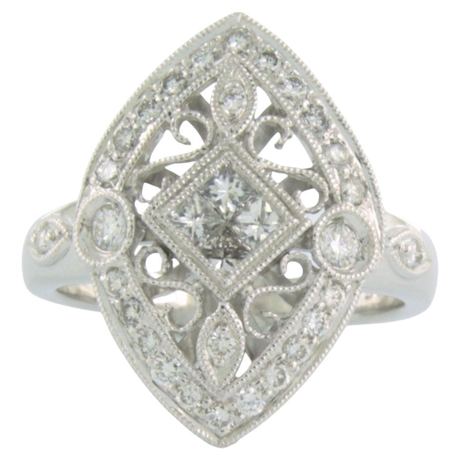 Diamond Gold 18K Ring For Sale at 1stDibs